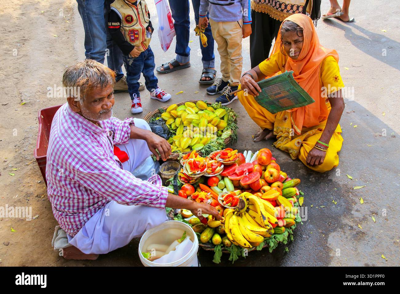 Local man selling fruit outside Jama Masjid in Fatehpur Sikri, Uttar ...
