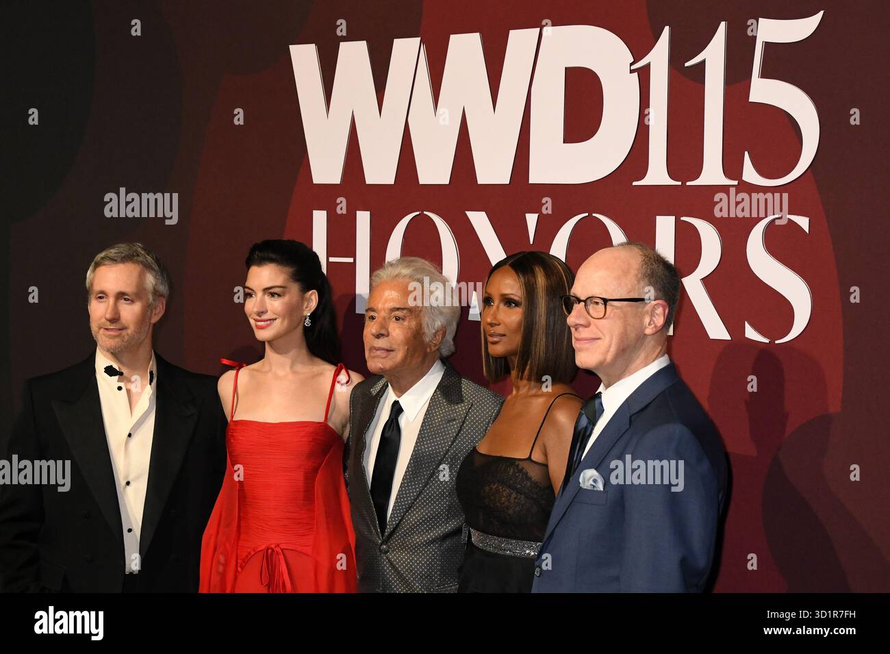 NEW YORK, NY - OCTOBER 28: Adam Shulman, Anne Hathaway, Giancarlo ...