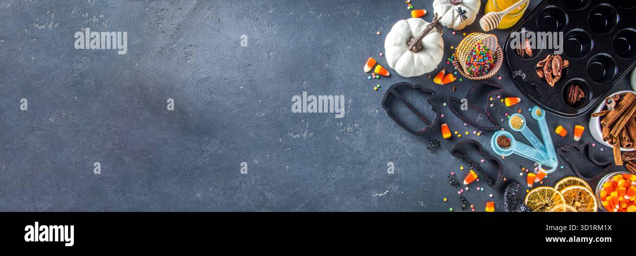 Halloween Gingerbread Cookies cooking background. Autumn holiday baking ...