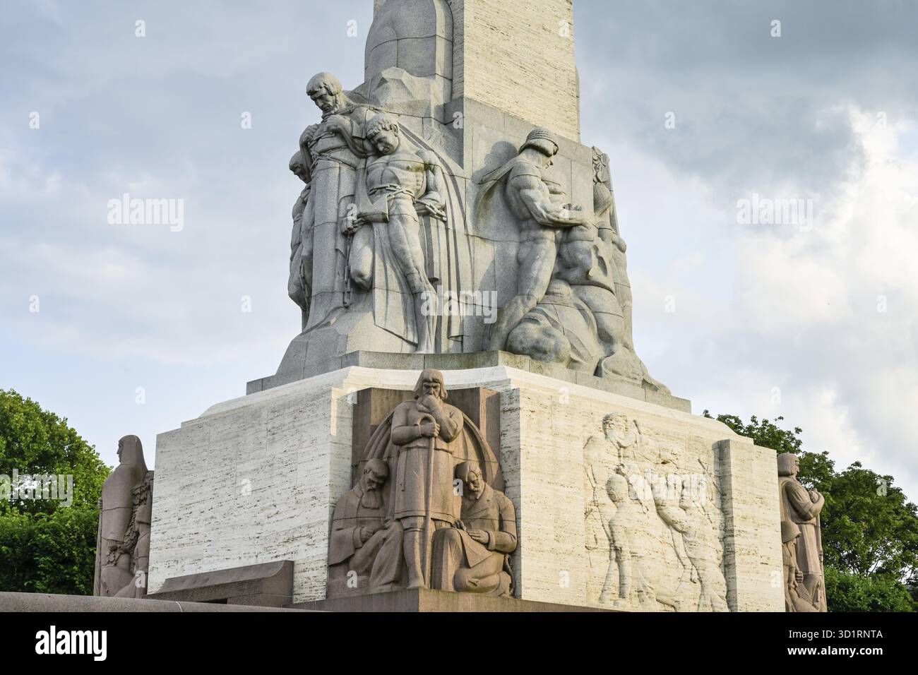 Freedom Monument, statue in honor of Latvians who died in the War of ...