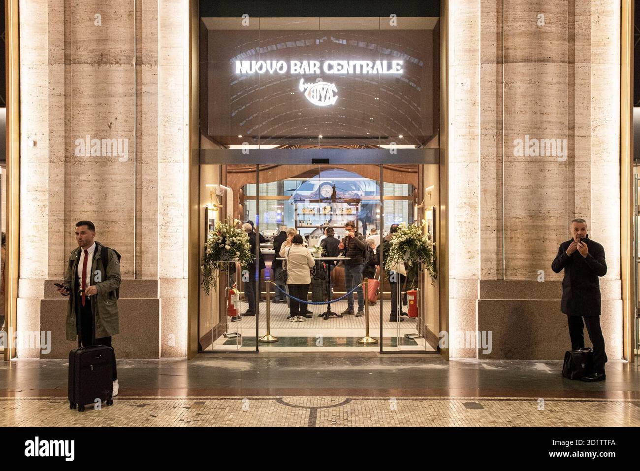 Cova Bar Stazione Centrale Milano - Italia - Cronaca Mercoledì, 29 ...
