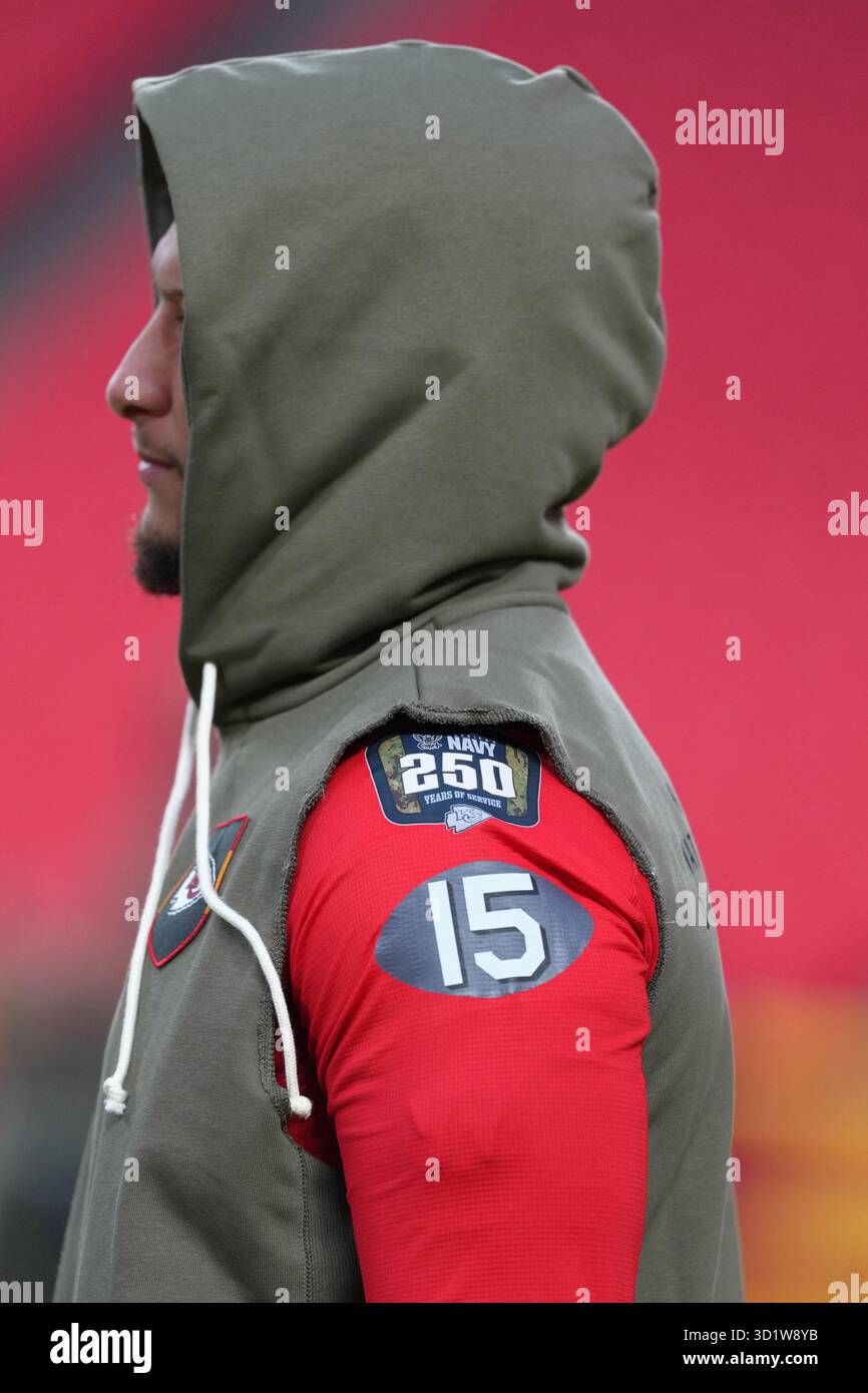 Kansas City Chiefs quarterback Patrick Mahomes wears Salute Service ...