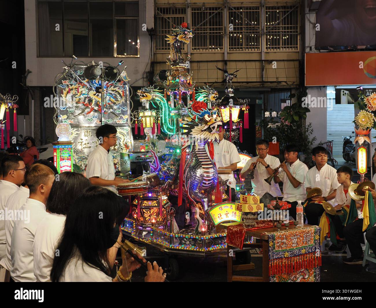 Vibrant traditional festival scene hi-res stock photography and images ...
