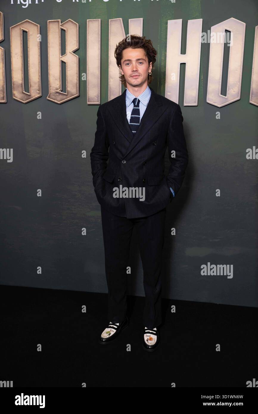 Henry Rowley poses upon arrival at the premiere of the series "Robin ...