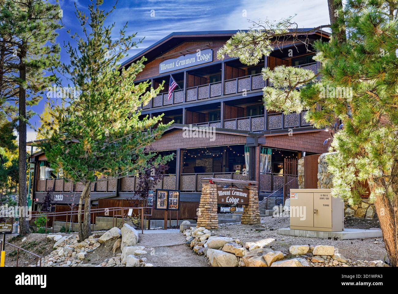 Mount lemmon lodge hi-res stock photography and images - Alamy