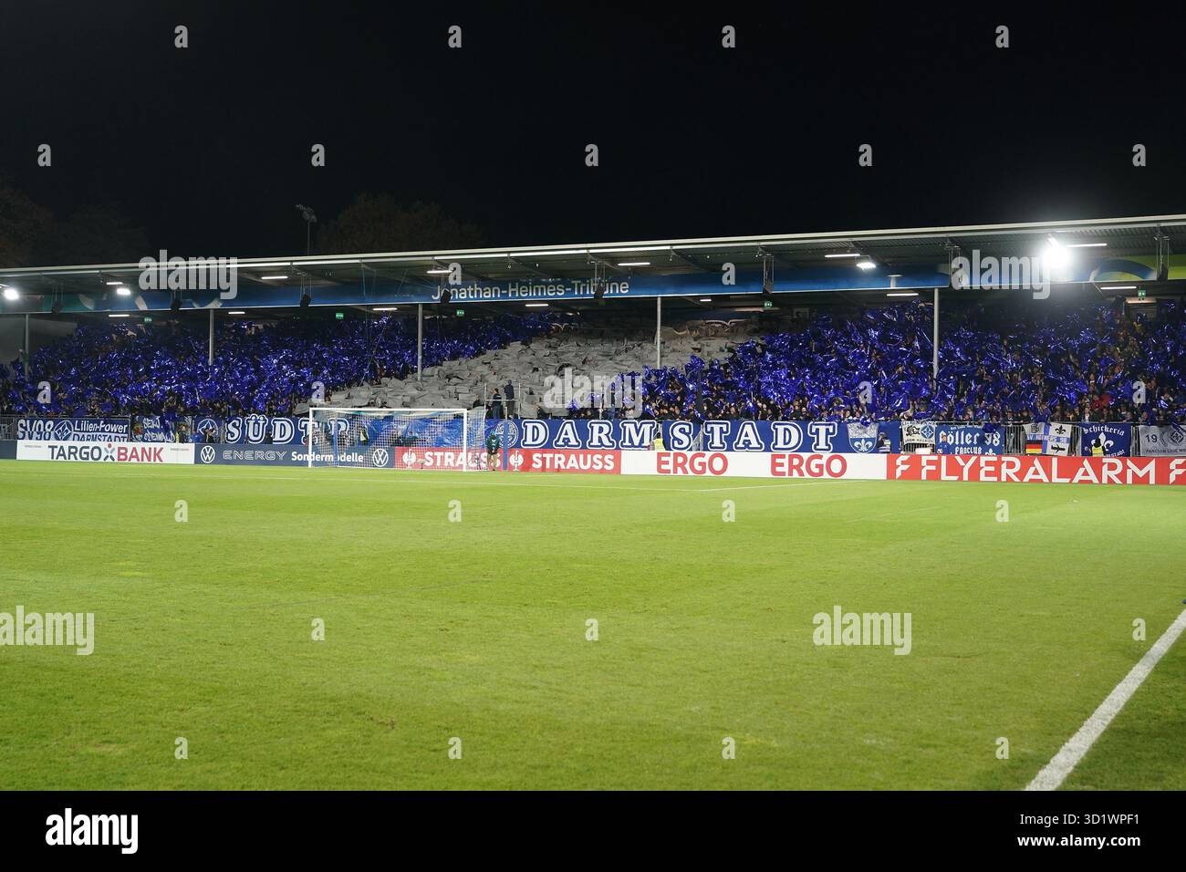 29 October 2025, Hesse, Darmstadt: Soccer: DFB Cup, Darmstadt 98 - FC ...