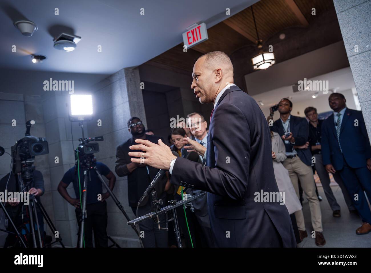 House Minority Leader Hakeem Jeffries, D-N.Y., speaks during a news ...