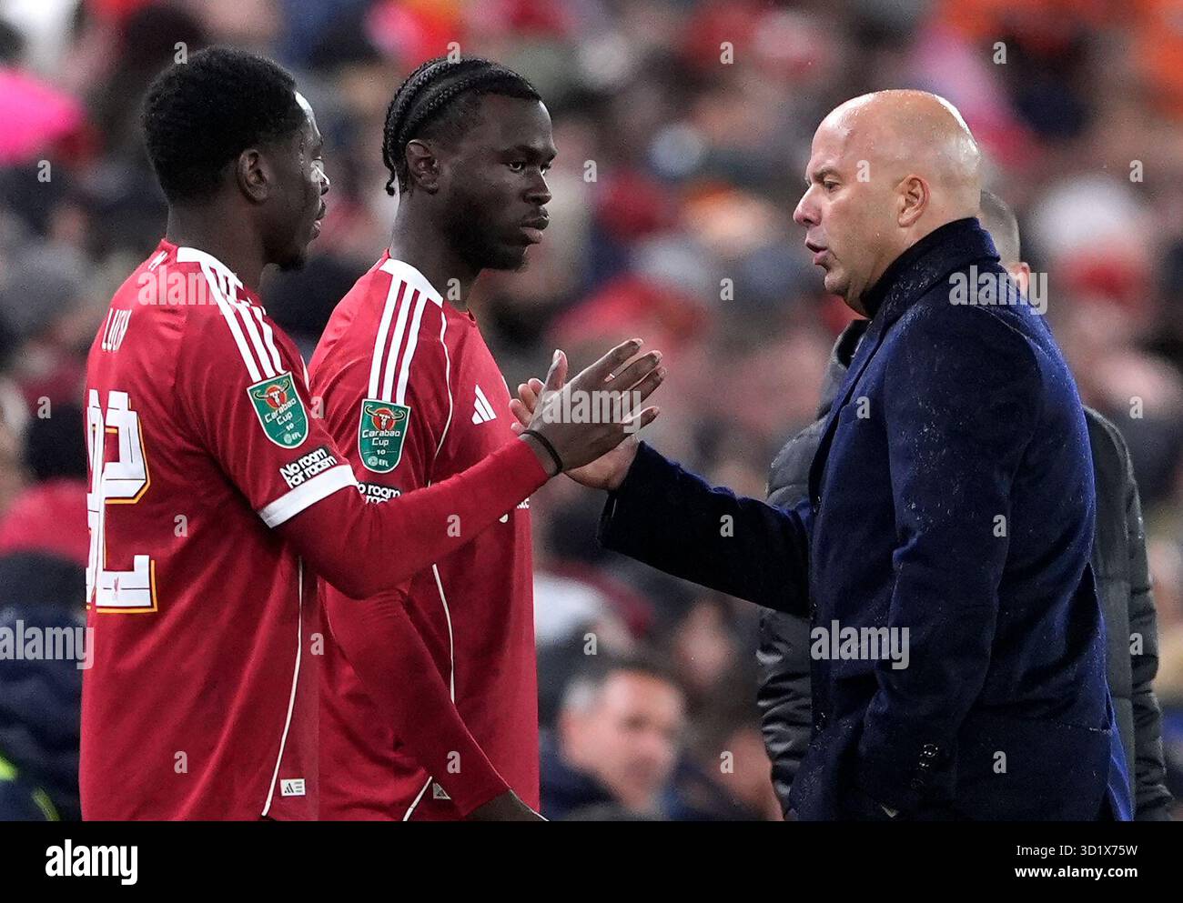 Liverpool's Wellity Lucky and Amara Nallo speak to manager Arne Slot on ...
