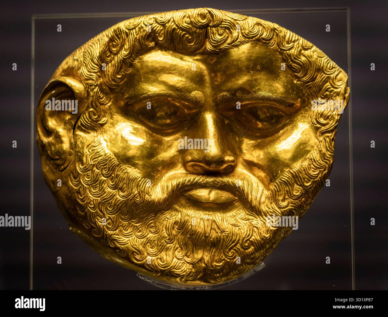 Thracian funerary mask of King Teres, Shipka, 5th century BC, gold ...