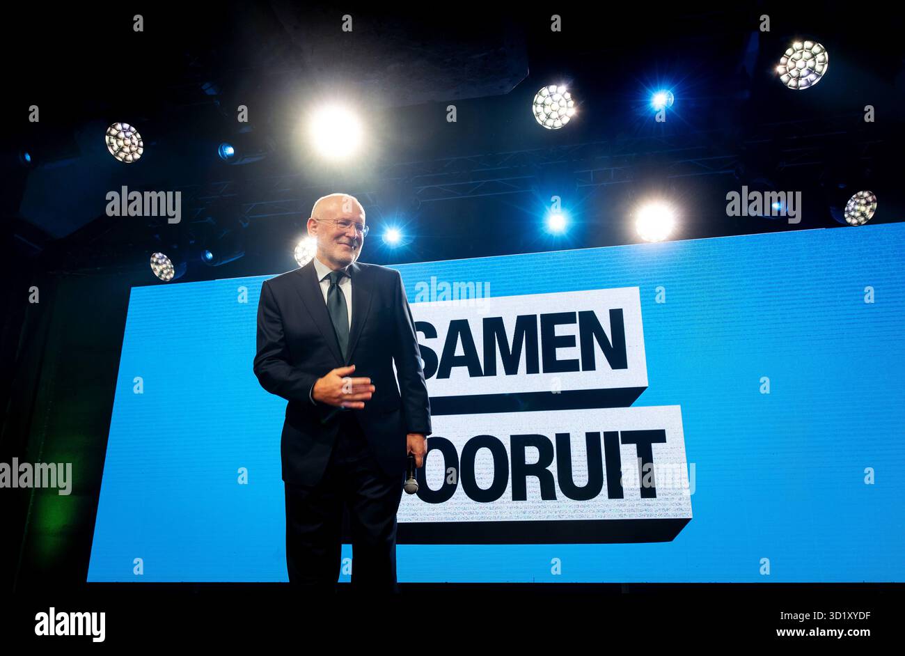 ROTTERDAM - GroenLinks-PvdA leader Frans Timmermans responds to the ...