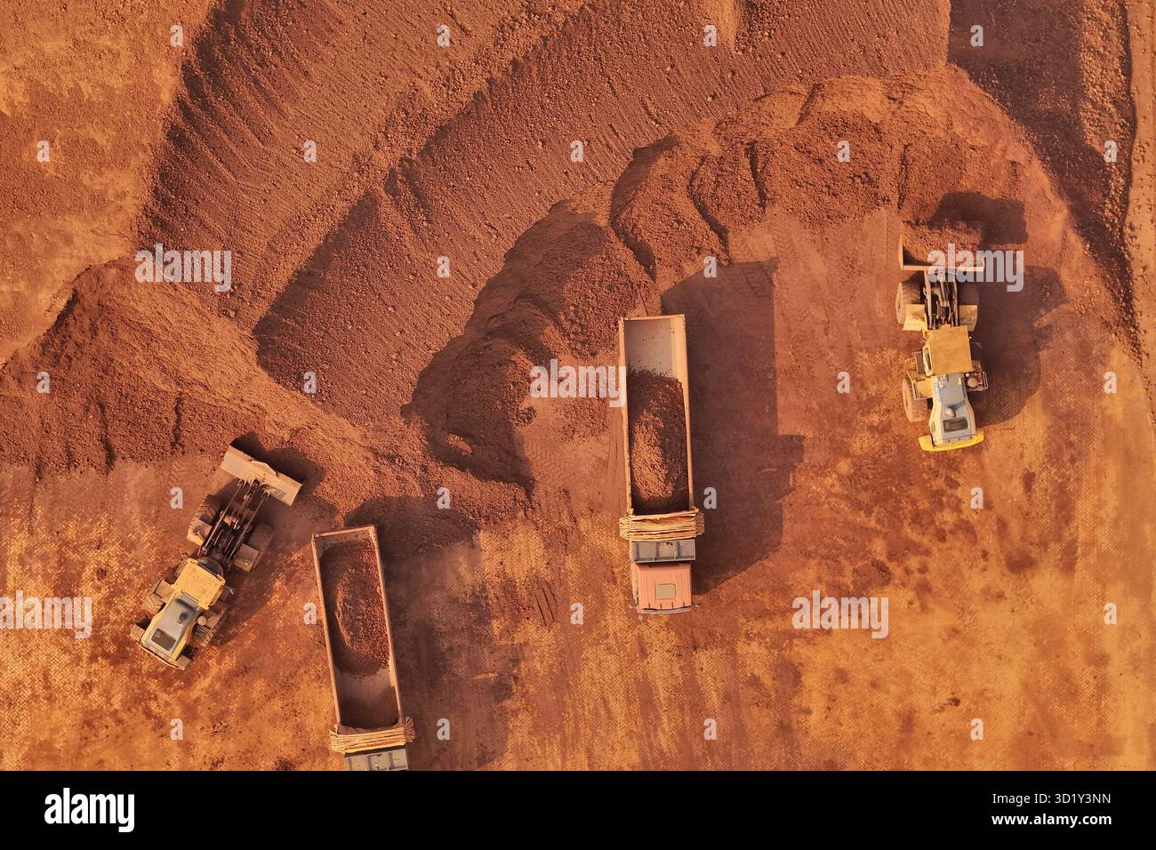 YANTAI, CHINA - OCTOBER 29, 2025 - Concentrated bauxite and iron ore at ...