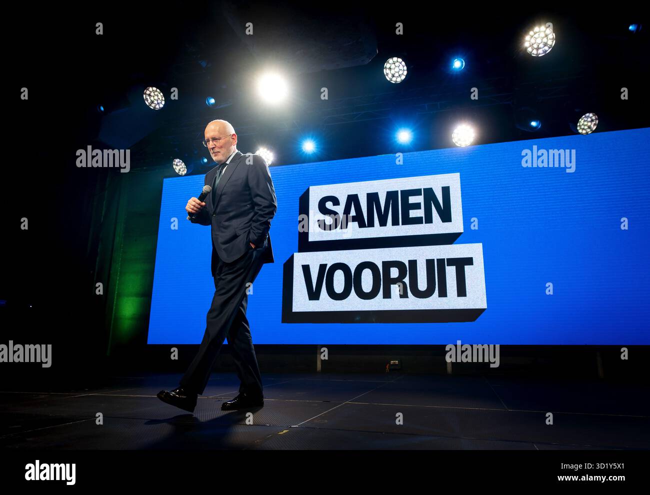 ROTTERDAM - GroenLinks-PvdA leader Frans Timmermans responds to the ...