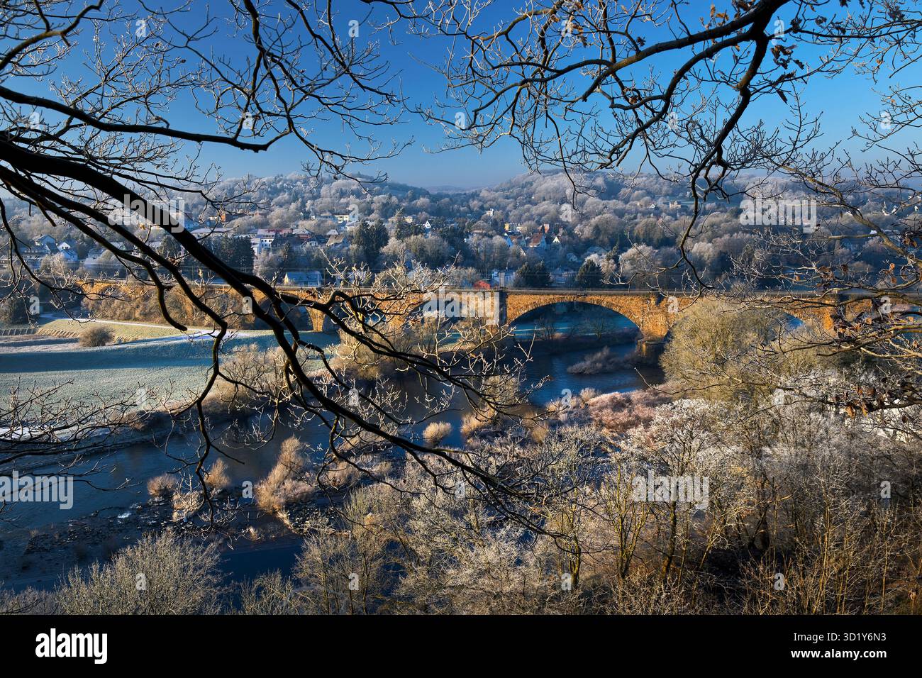 View of the Ruhr and the viaduct with hoarfrost in winter, Witten, Ruhr ...