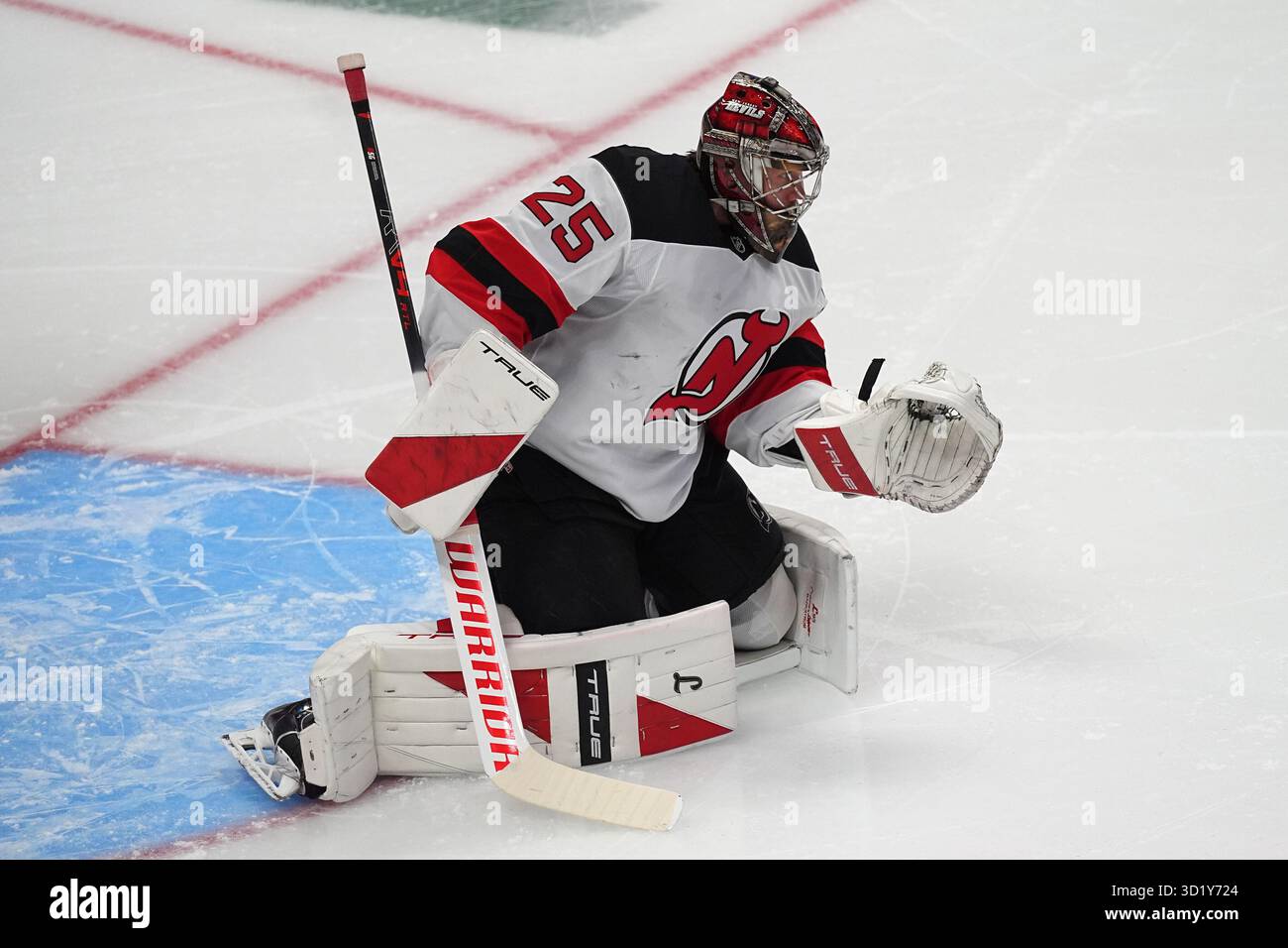 New Jersey Devils goaltender Jacob Markstrom (25) in the first period ...