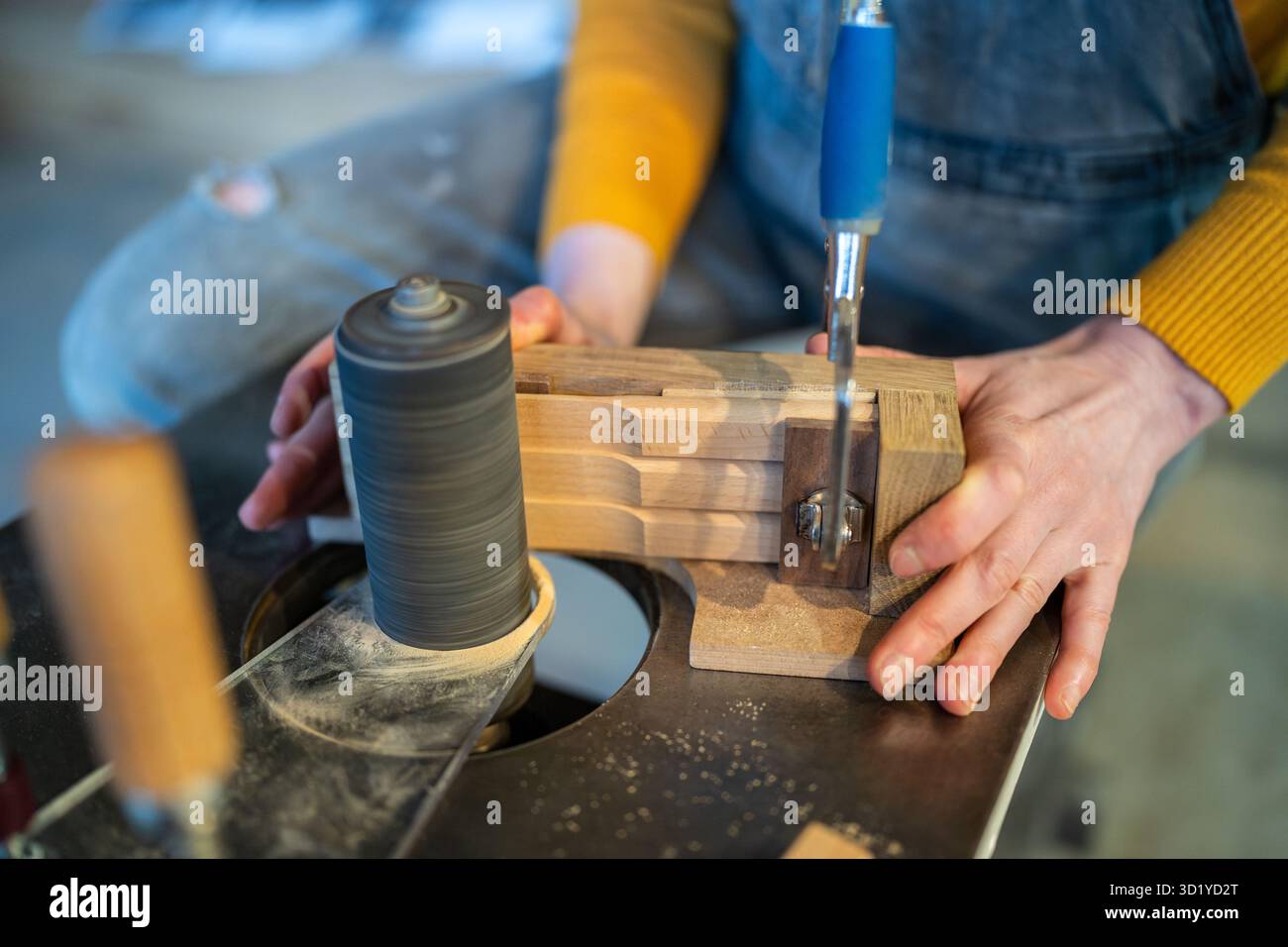 Milling blanks hi-res stock photography and images - Alamy