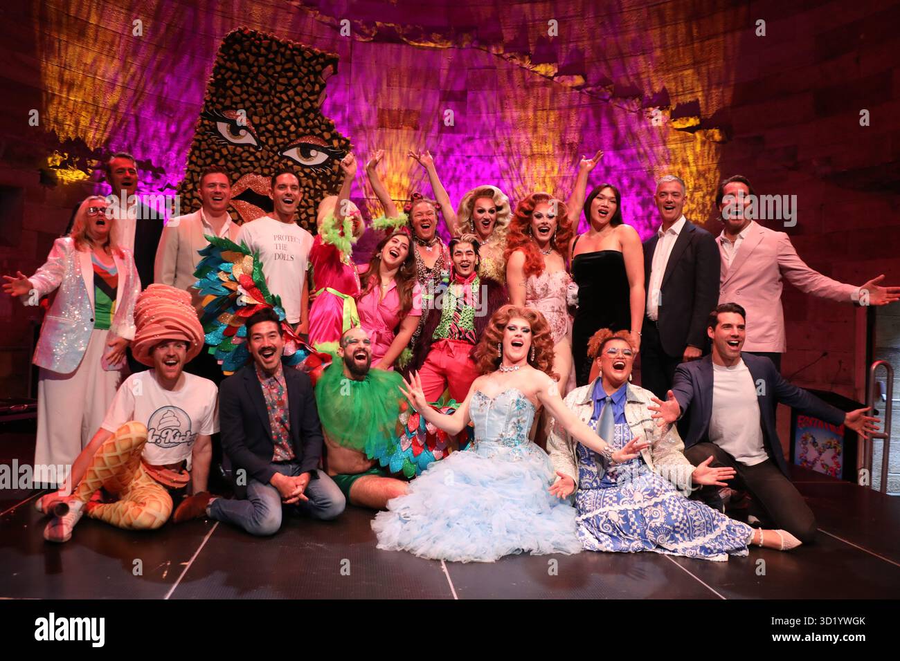 The hon stephen kamper mp hi-res stock photography and images - Alamy