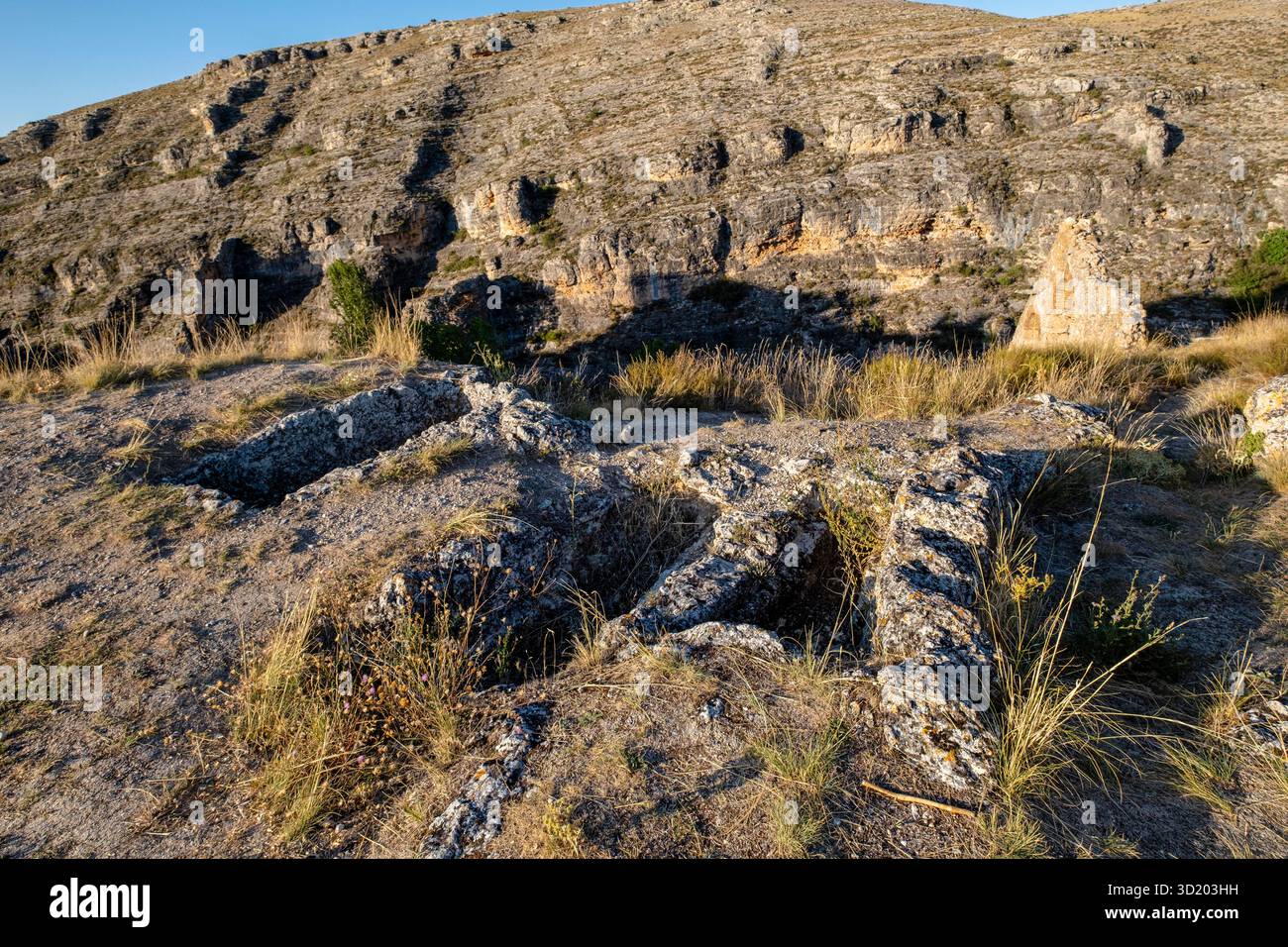 Cave excavation archaeology hi-res stock photography and images - Alamy