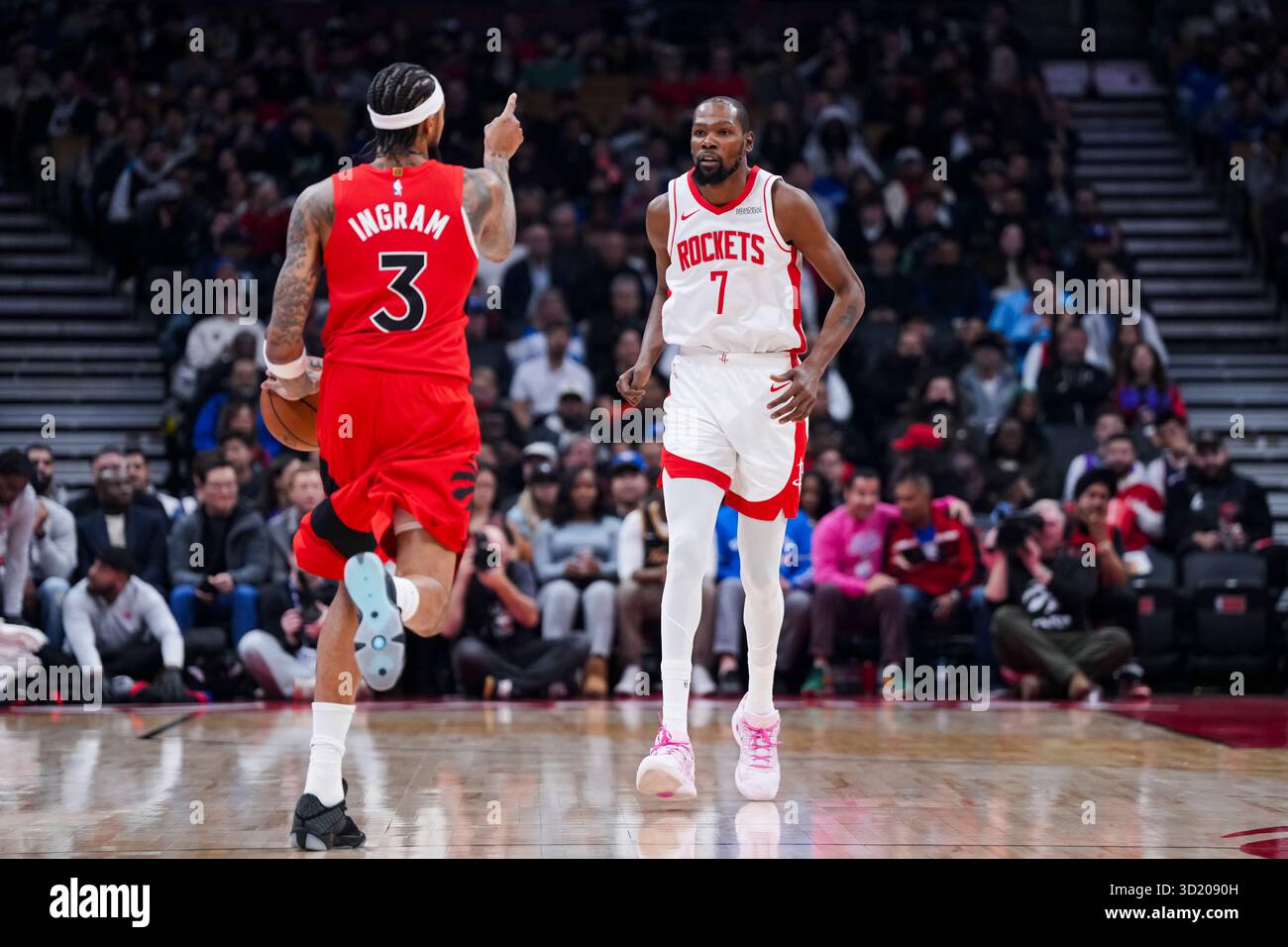 Toronto Raptors forward Brandon Ingram (3) plays the ball against ...