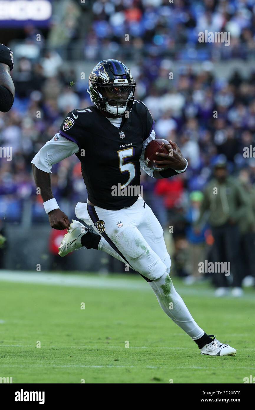 Baltimore Ravens quarterback Tyler Huntley runs the ball during the ...