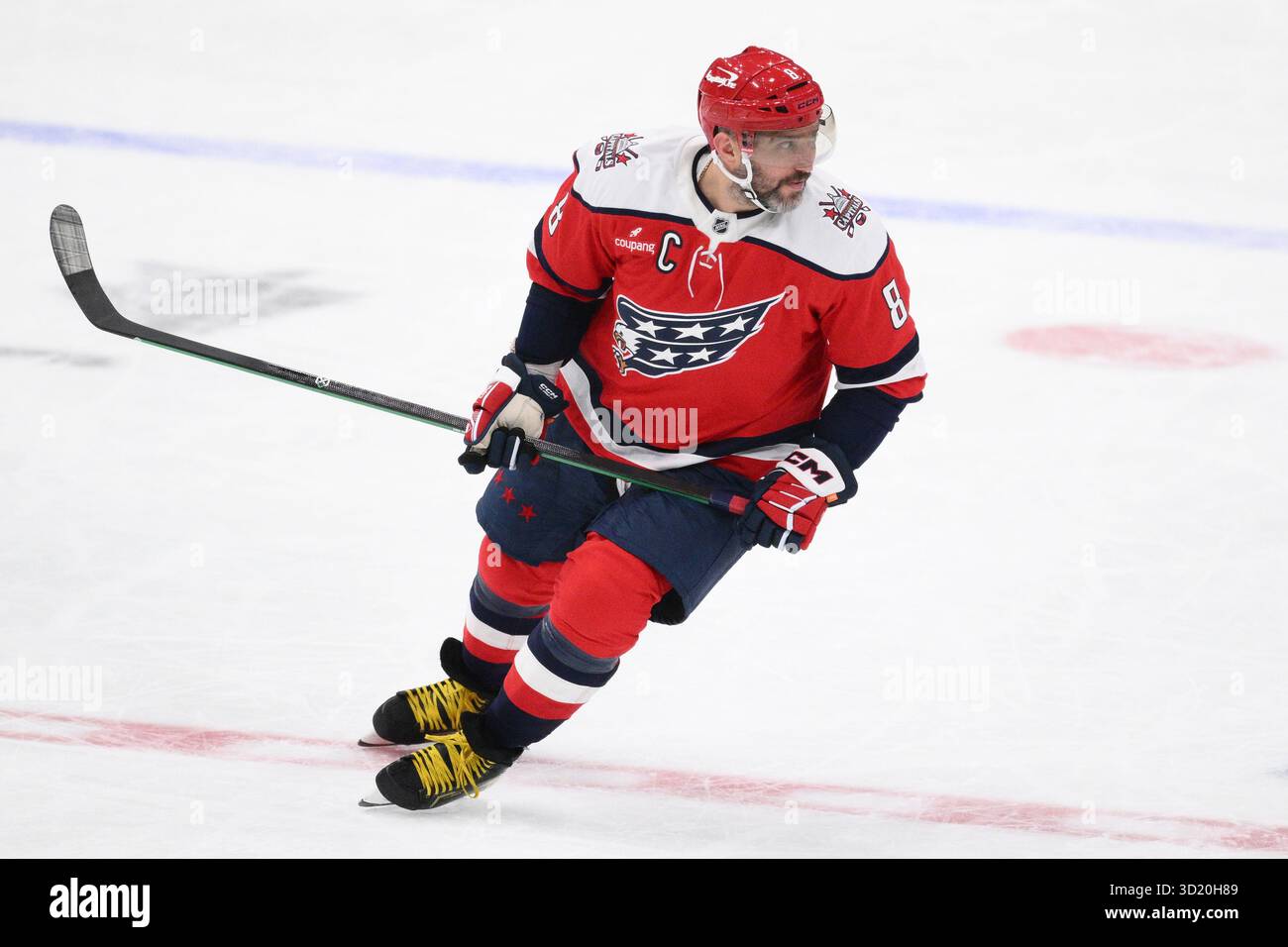 Washington Capitals left wing Alex Ovechkin (8) in action during the ...