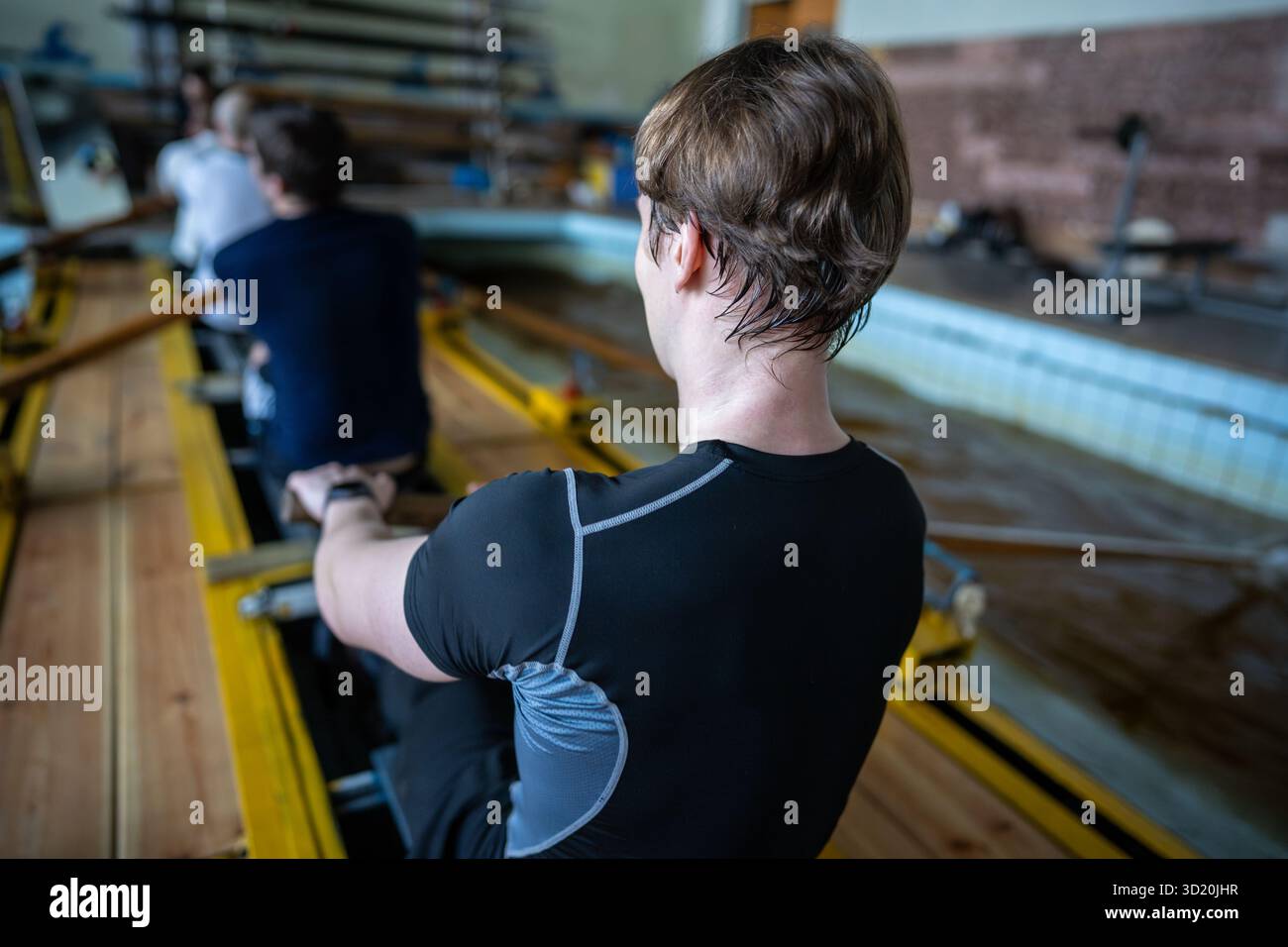 Rowers on rowing machine hi-res stock photography and images - Alamy