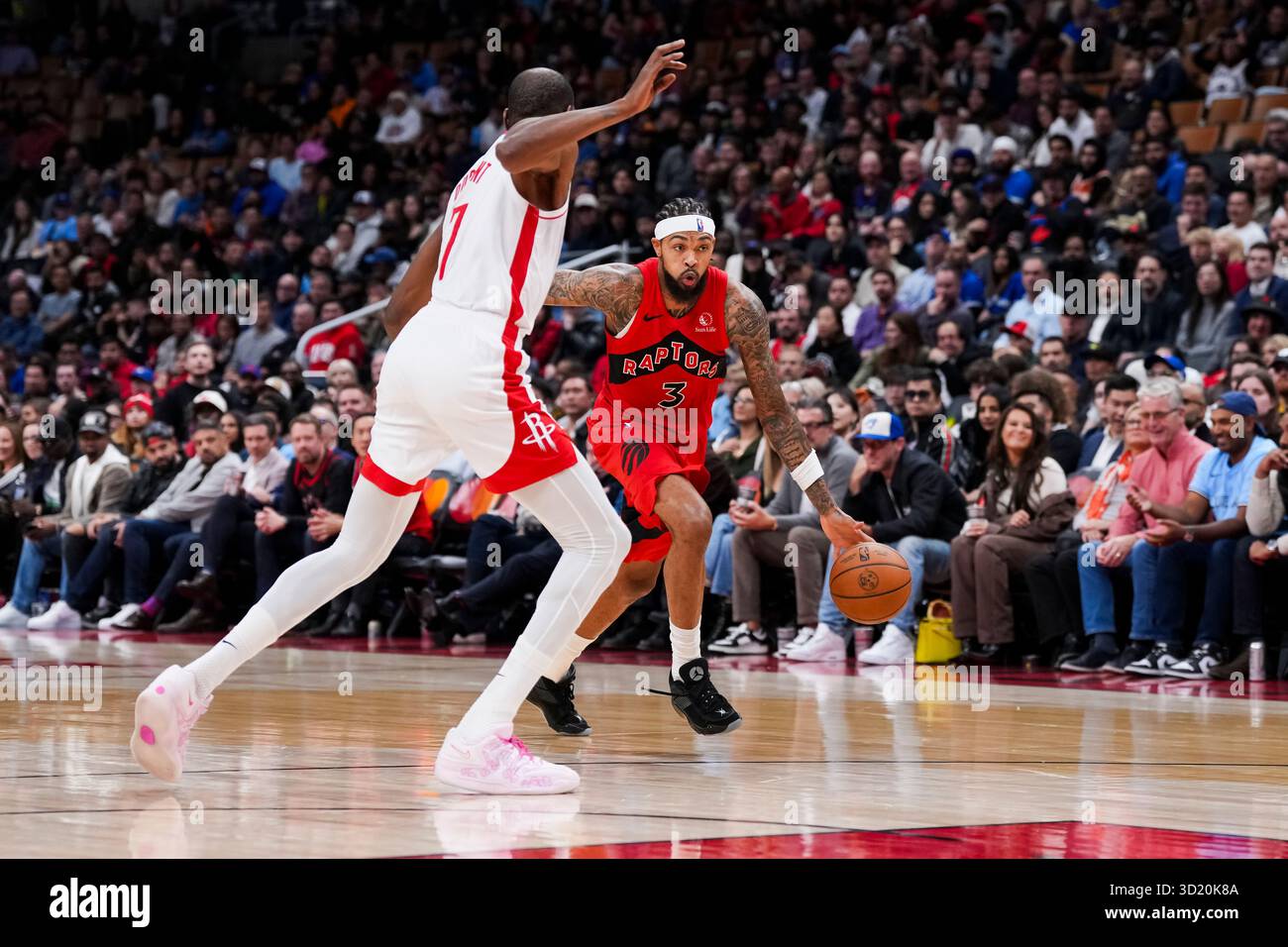Toronto Raptors forward Brandon Ingram (3) plays the ball against ...