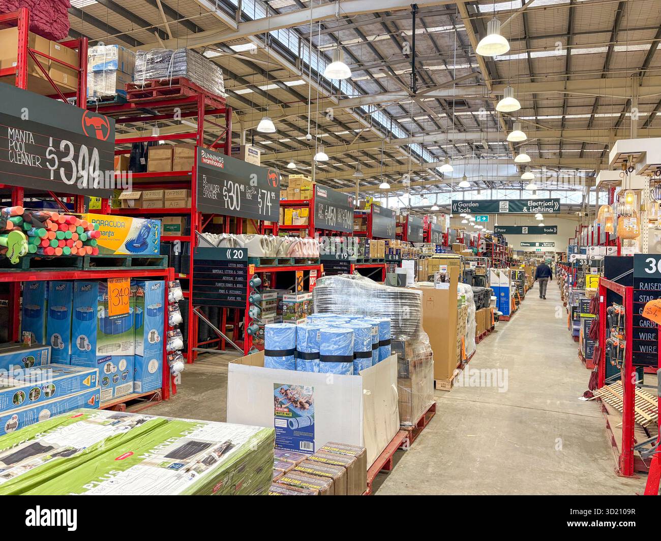Pool equipment and cleaners for sale in Bunnings warehouse home ...