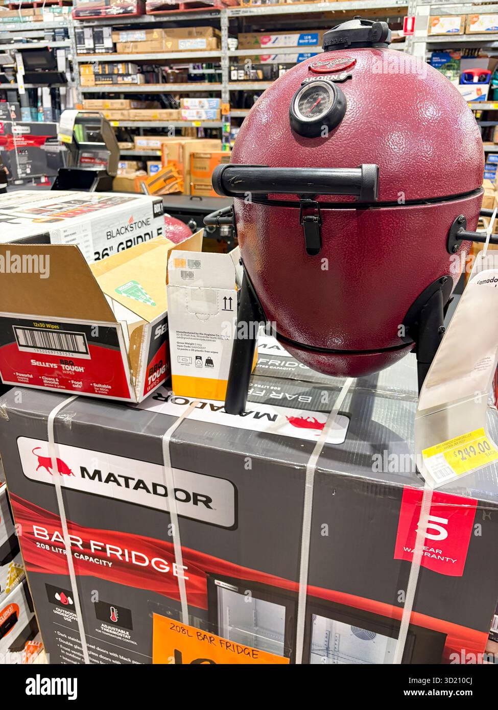 Matador bar fridge hi-res stock photography and images - Alamy