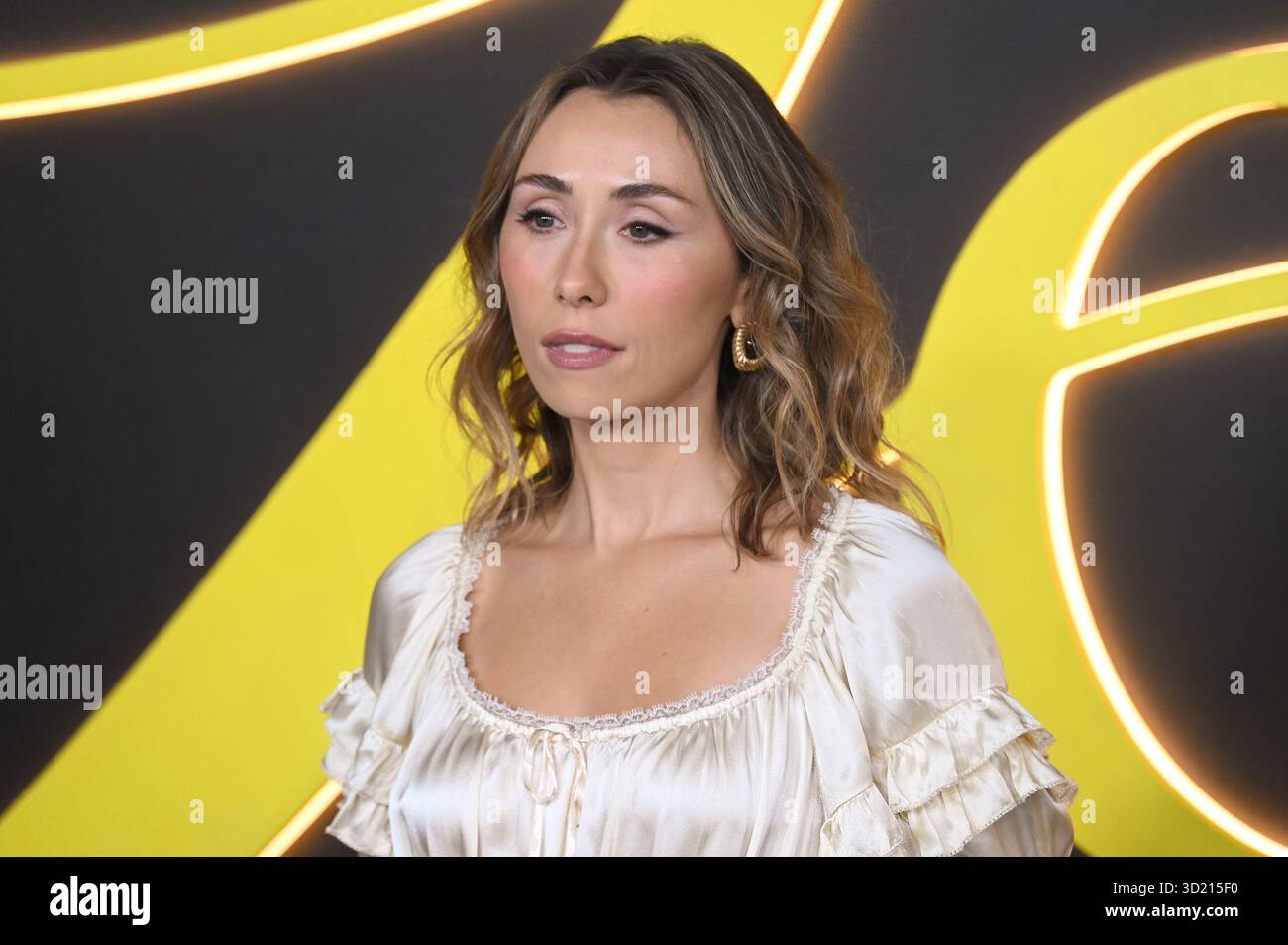 Caitlin Reilly at arrivals for I LOVE LA Premiere, Paramount Theater ...