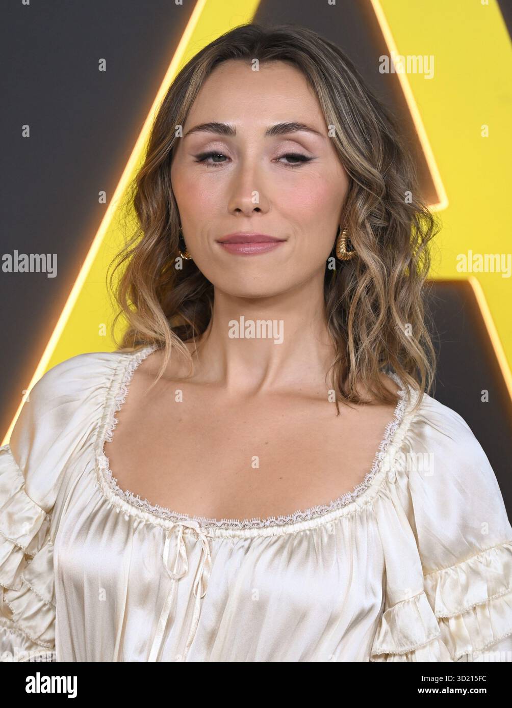 Caitlin Reilly at arrivals for I LOVE LA Premiere, Paramount Theater ...