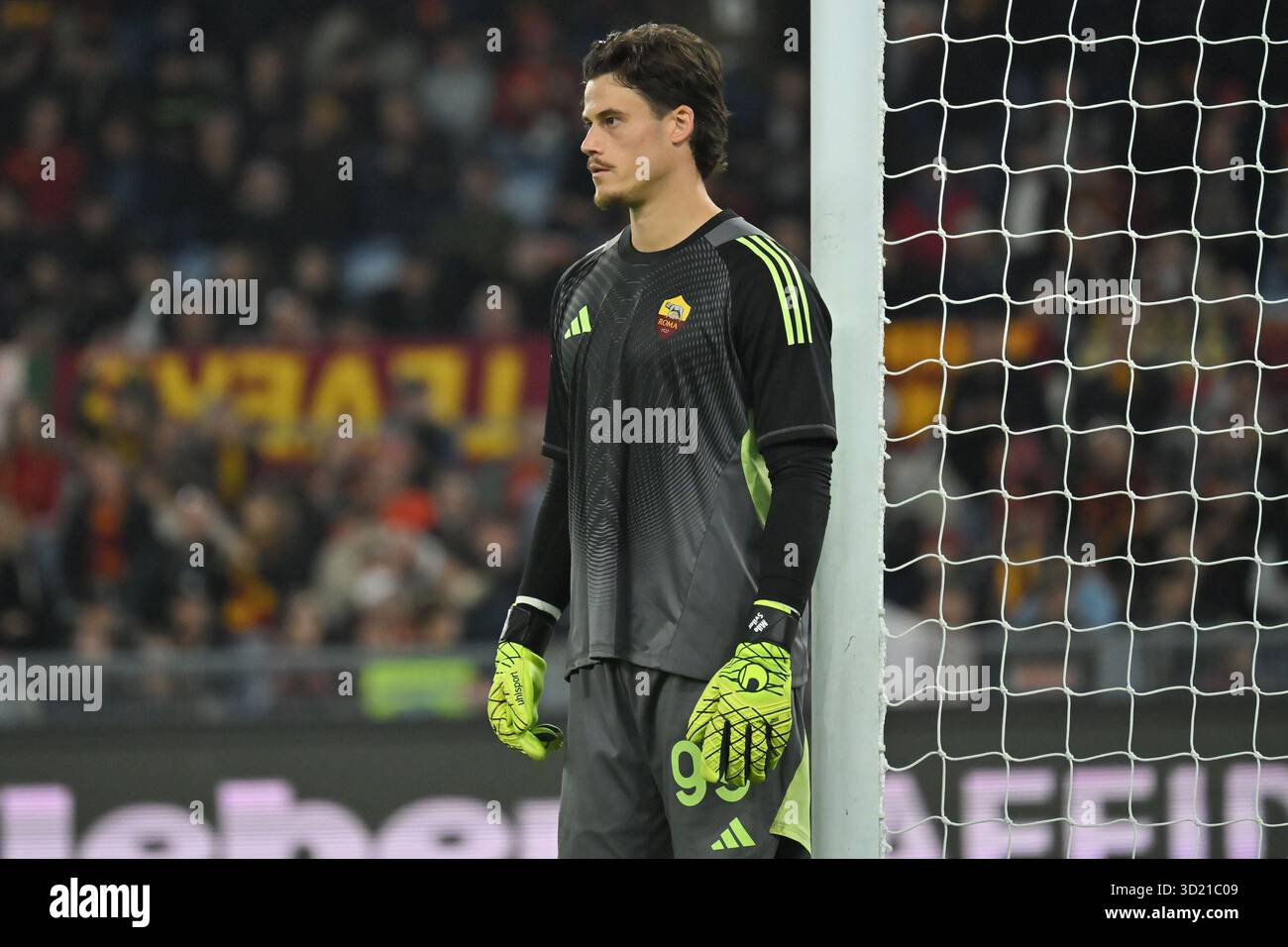 Mile Svilar of AS Roma seen during the Serie A match between AS Roma Vs ...