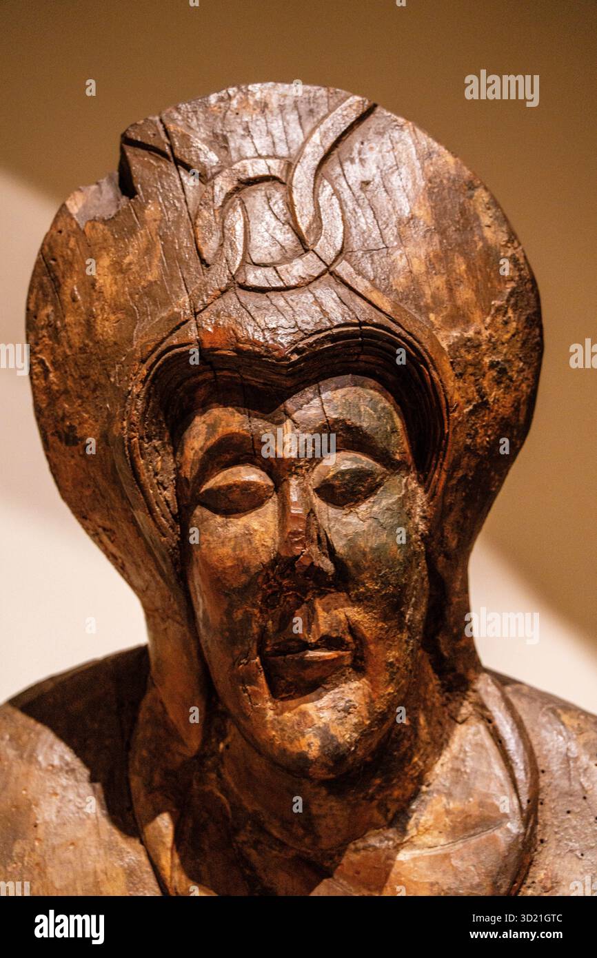 Virgin of the Descent from Durró, 12th century, wood carving with ...
