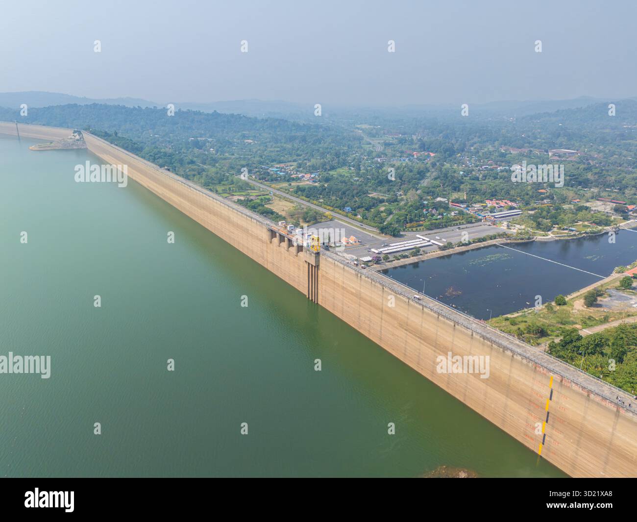 Khuean Khun Dan Prakanchon Dam in Thailand with low water level ...