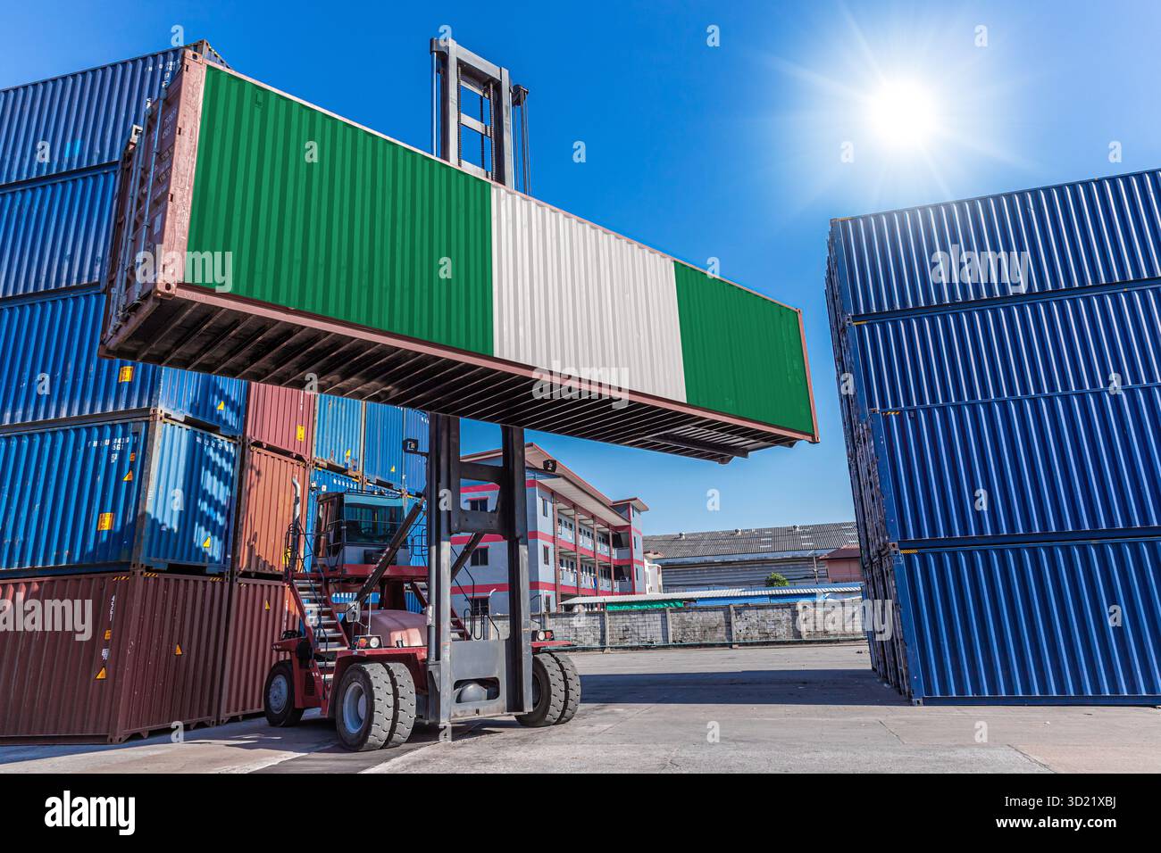 Apapa port hi-res stock photography and images - Alamy