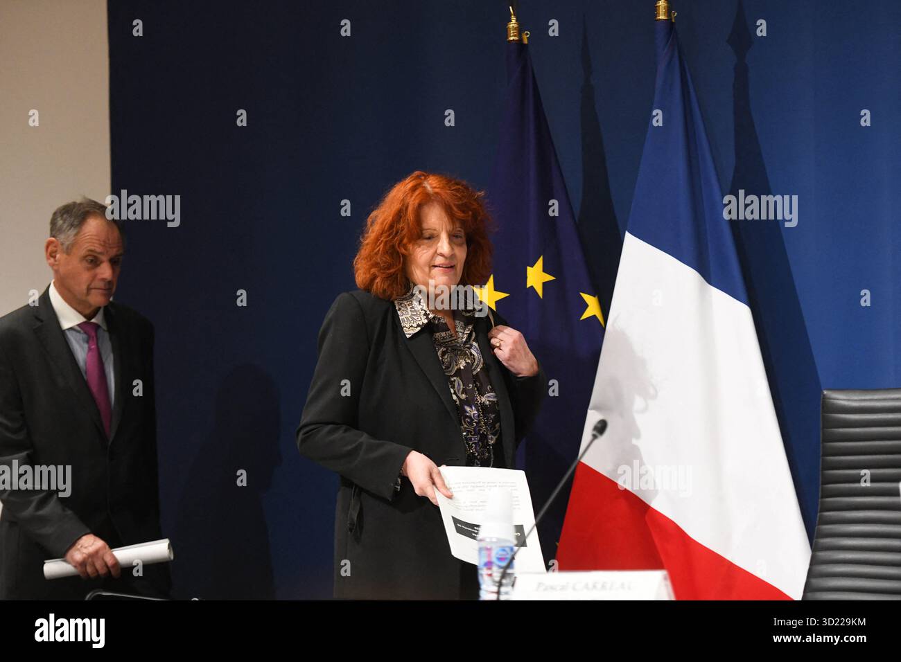 (From L) French police's anti-gang unit BRB (Brigade de Repression du ...
