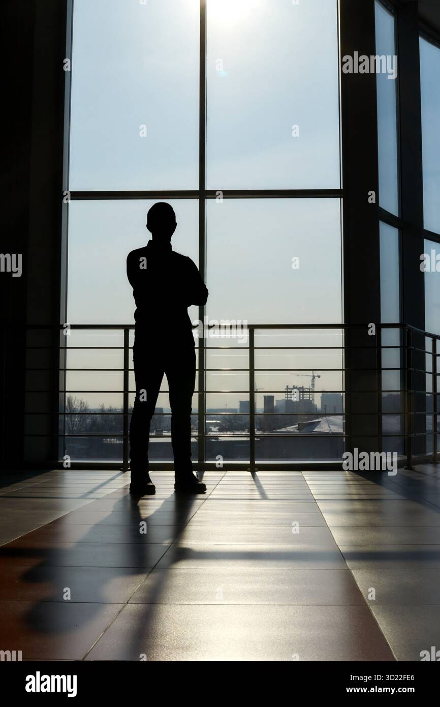 Large building in silhouette hi-res stock photography and images - Alamy