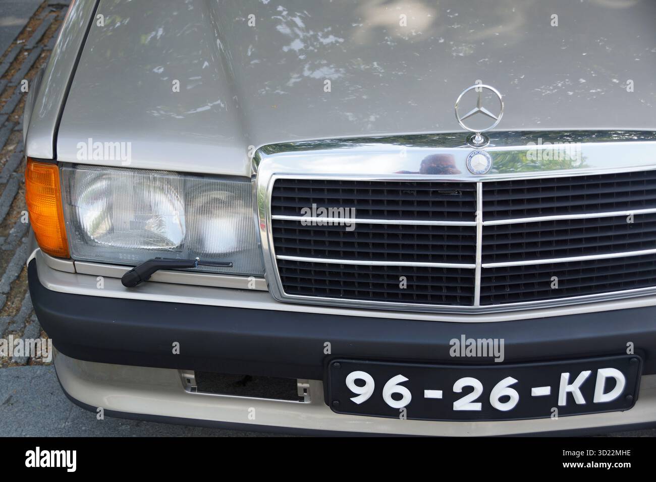 Close-up of a Mercedes-Benz 190e parked, highlighting its iconic front ...
