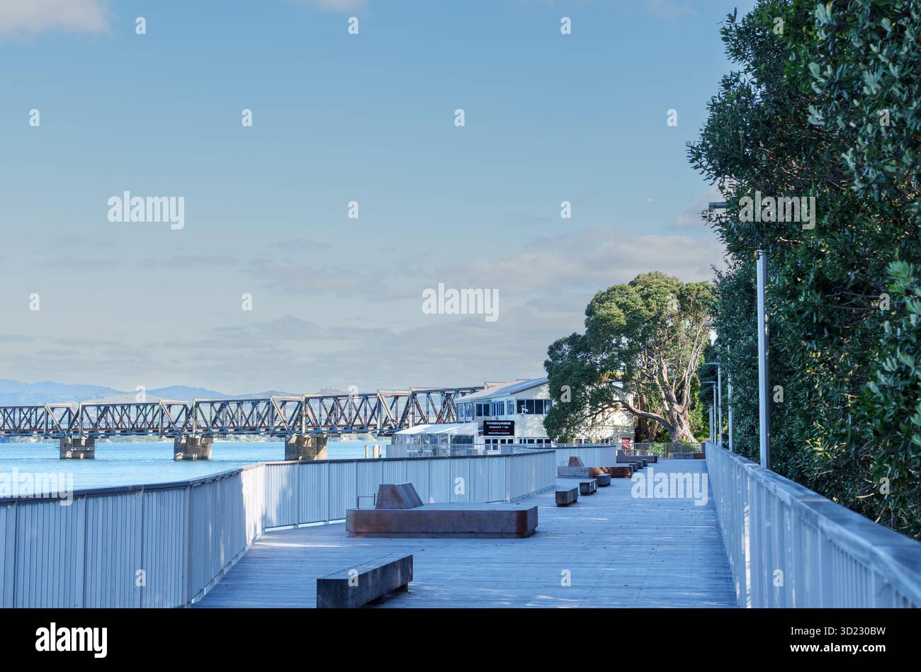 Tauranga strand walkway hi-res stock photography and images - Alamy