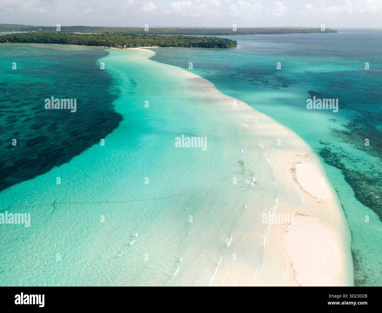 Panoramic coastal lagoon sandbar hi-res stock photography and images ...