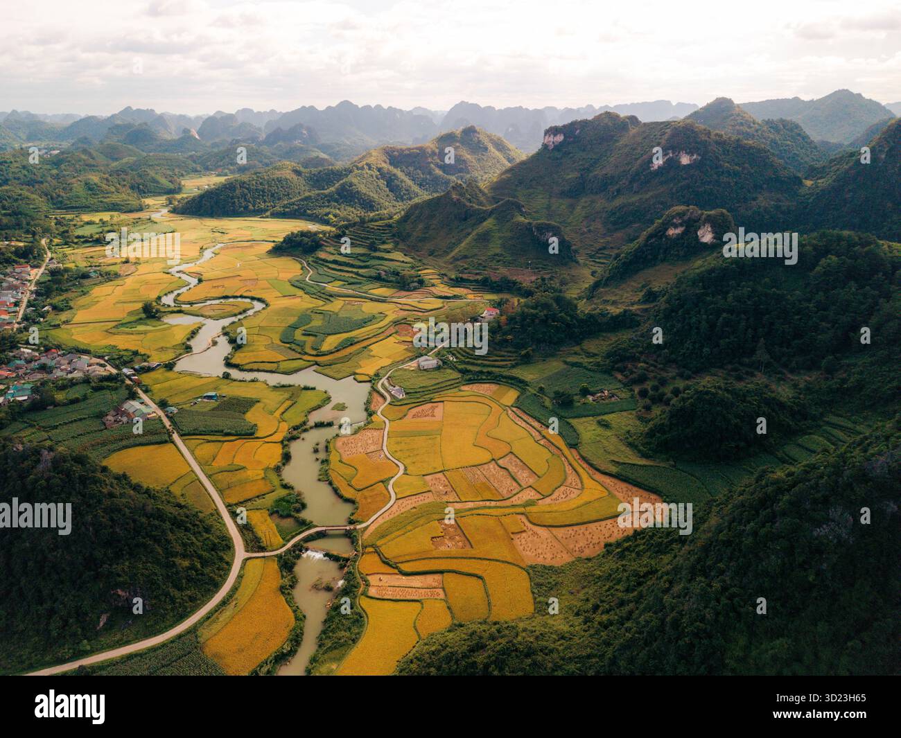 Aerial view picturesque meandering hi-res stock photography and images - Alamy