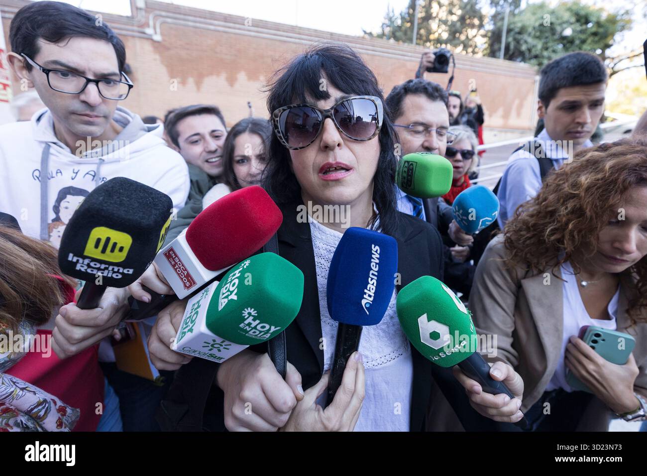 Juana Rivas testifies as an investigator for the alleged abduction of ...