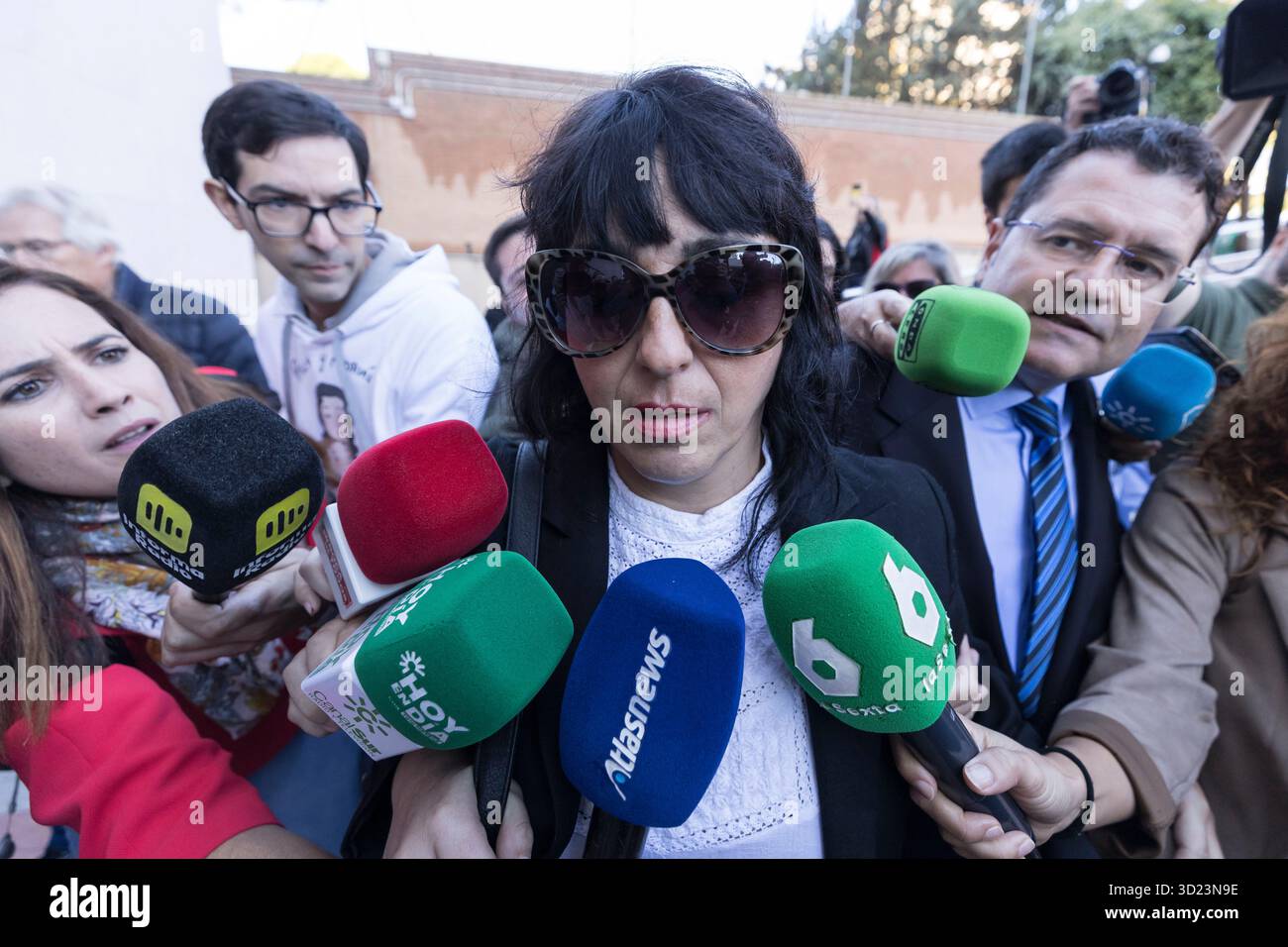 Juana Rivas testifies as an investigator for the alleged abduction of ...