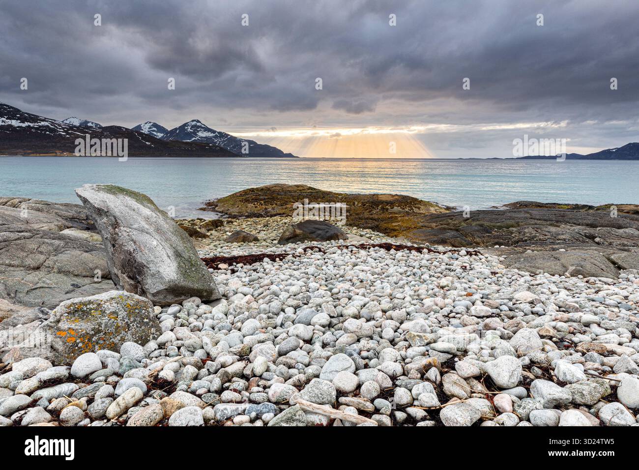 Grotfjorden hi-res stock photography and images - Alamy