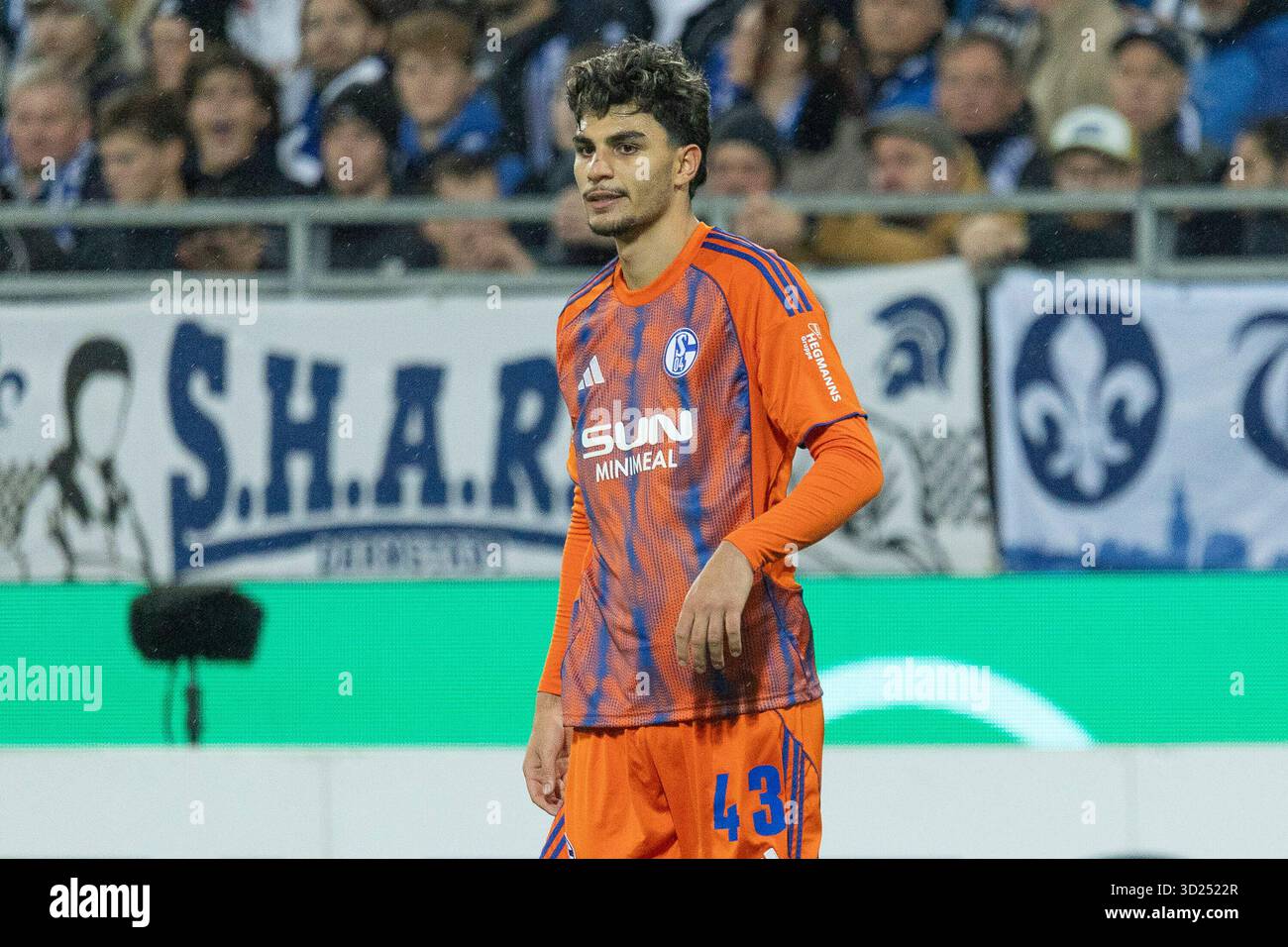 Mertcan Ayhan (FC Schalke 04 #43), Freisteller, Portrait / Portr?t, SV Darmstadt 98 - FC Schalke ...