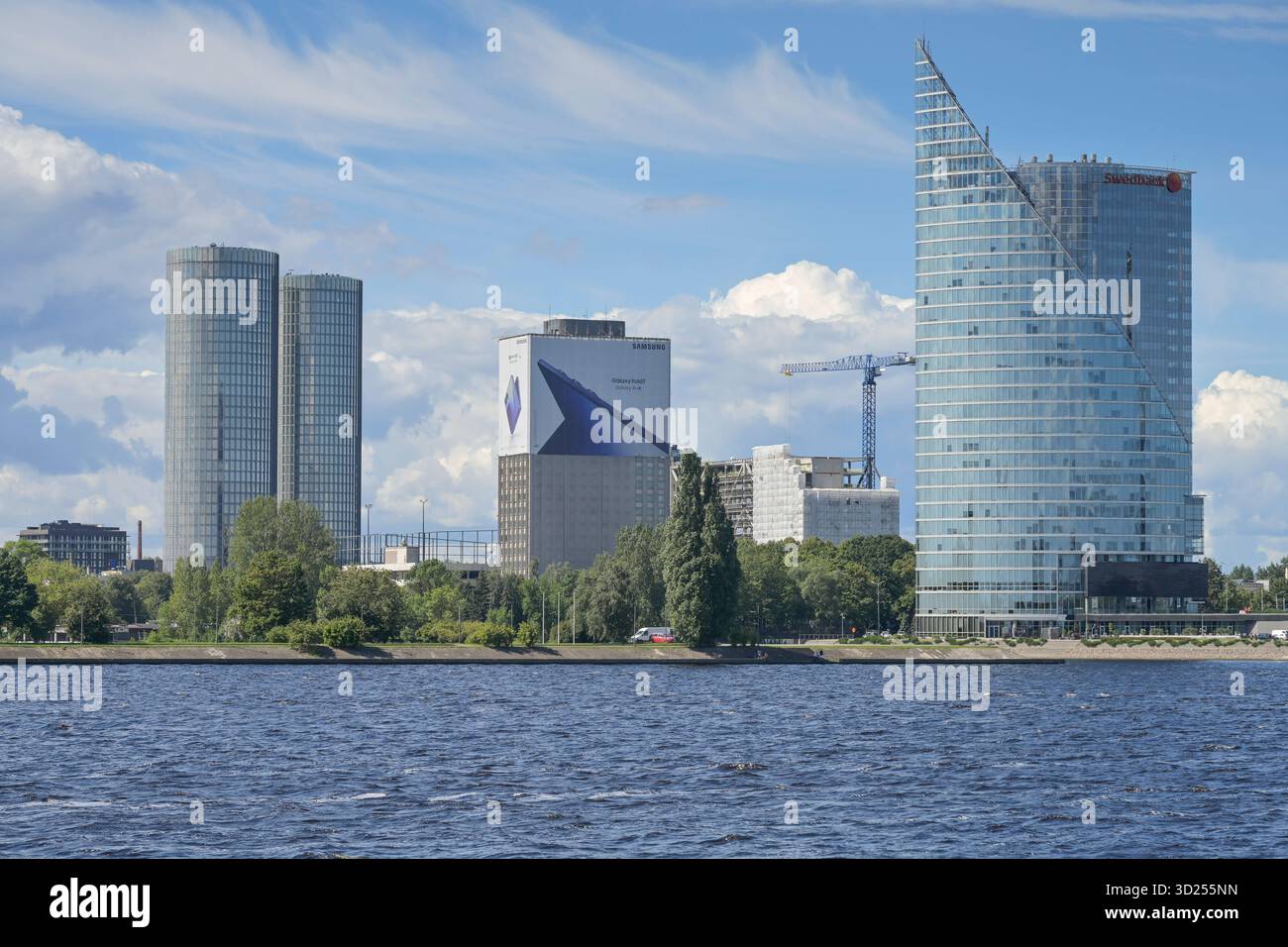 Zunda Towers, Hochhaus Saules Akmens, lettischer Hauptsitz der Swedbank ...
