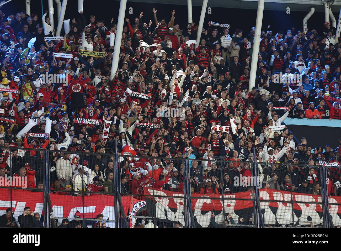 Racing club flamengo fans hi-res stock photography and images - Alamy