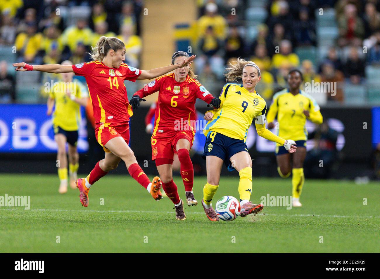 Kosovare Asllani (9 Sweden) passes the ball during the semi-final of ...