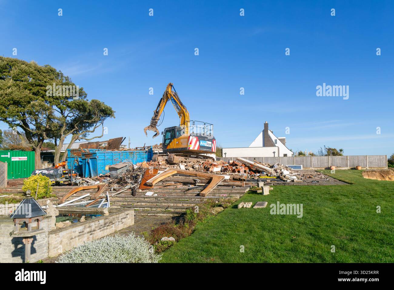 Demolition of Jean Flick's house, The Warren, Thorpeness, Suffolk ...