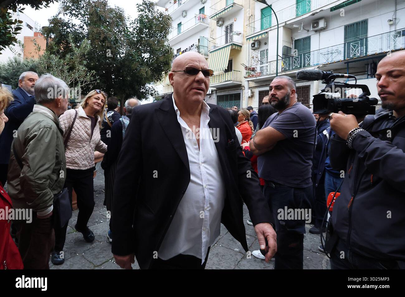 James Senese's funeral in Naples, photo by Peppe Lanzetta in Miano ...