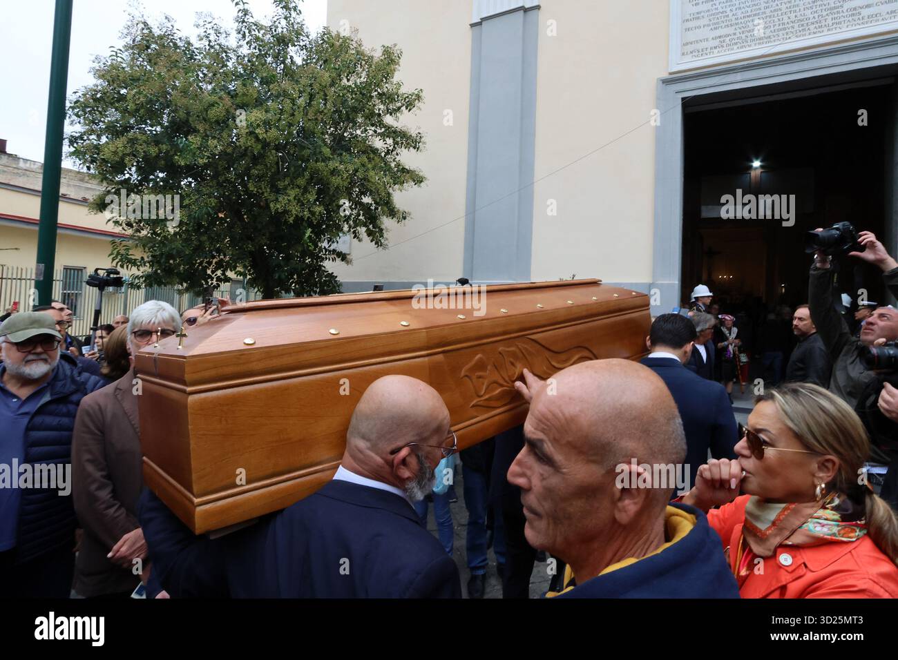 James Senese's funeral in Miano, Naples Stock Photo - Alamy